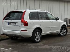 Balts Volvo XC90 2013 Rīga, ar dzinēja tilpumu 2.40 L un nobraukumu 292 tūkst. km par 9600 €, foto 4 vietnē AUTOMOTO.COM.LV