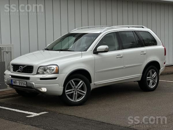 Balts Volvo XC90 2013 Rīga, ar dzinēja tilpumu 2.40 L un nobraukumu 292 tūkst. km par 9600 €, foto 4 vietnē AUTOMOTO.COM.LV
