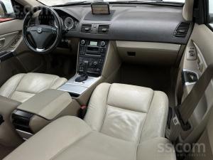 Balts Volvo XC90 2013 Rīga, ar dzinēja tilpumu 2.40 L un nobraukumu 292 tūkst. km par 9600 €, foto 18 vietnē AUTOMOTO.COM.LV