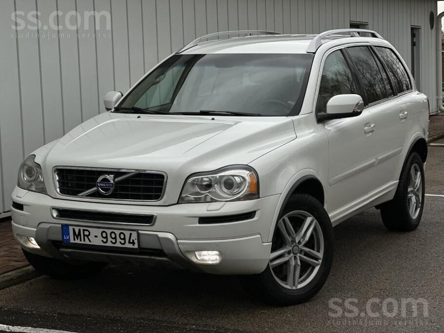Balts Volvo XC90 2013 Rīga, ar dzinēja tilpumu 2.40 L un nobraukumu 292 tūkst. km par 9600 €, foto 24 vietnē AUTOMOTO.COM.LV
