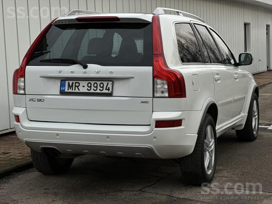 Balts Volvo XC90 2013 Rīga, ar dzinēja tilpumu 2.40 L un nobraukumu 292 tūkst. km par 9600 €, foto 25 vietnē AUTOMOTO.COM.LV
