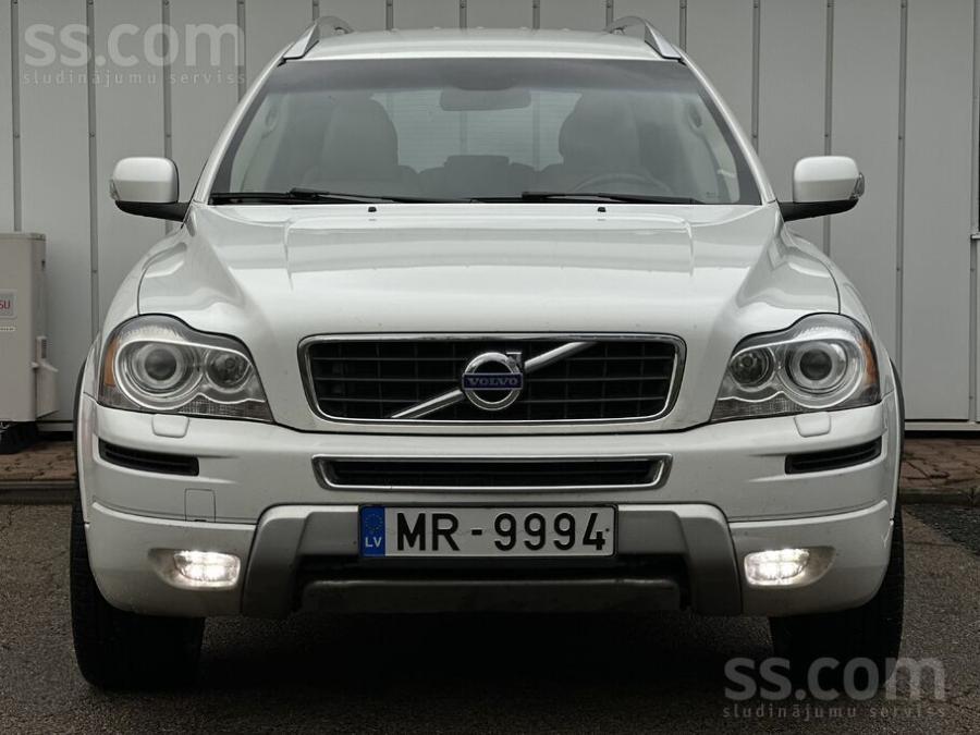 Balts Volvo XC90 2013 Rīga, ar dzinēja tilpumu 2.40 L un nobraukumu 292 tūkst. km par 9600 €, foto 26 vietnē AUTOMOTO.COM.LV