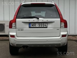 Balts Volvo XC90 2013 Rīga, ar dzinēja tilpumu 2.40 L un nobraukumu 292 tūkst. km par 9600 €, foto 27 vietnē AUTOMOTO.COM.LV
