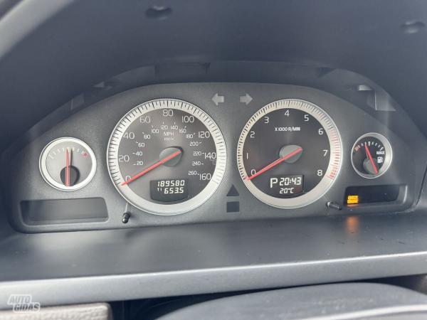 Balts Volvo XC90 2013 Klaipėda, ar dzinēja tilpumu 3.20 L un nobraukumu 305 tūkst. km par 7800 €, foto 7 vietnē AUTOMOTO.COM.LV