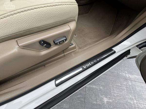 Balts Volvo XC90 2013 Klaipėda, ar dzinēja tilpumu 3.20 L un nobraukumu 305 tūkst. km par 7800 €, foto 9 vietnē AUTOMOTO.COM.LV