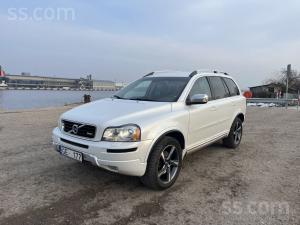 White Volvo XC90 2013 in Riga, with an engine capacity of 2.40 L and mileage of 300 thousand km for 9650 €, photo 3 on AUTOMOTO.COM.LV
