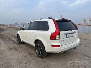 White Volvo XC90 2013 in Riga, with an engine capacity of 2.40 L and mileage of 300 thousand km for 9650 €, photo 4 on AUTOMOTO.COM.LV