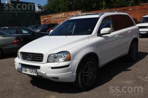 White Volvo XC90 2013 in Liepaja, with an engine capacity of 2.40 L and mileage of 249 thousand km for 12700 €, photo 3 on AUTOMOTO.COM.LV
