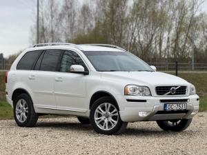 White Volvo XC90 2013 in Riga, with an engine capacity of 2.40 L and mileage of 295 thousand km for 11600 €, photo  on AUTOMOTO.COM.LV