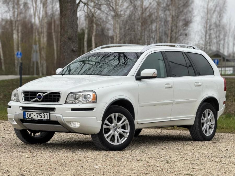 Balts Volvo XC90 2013 Rīga, ar dzinēja tilpumu 2.40 L un nobraukumu 295 tūkst. km par 11600 €, foto 4 vietnē AUTOMOTO.COM.LV