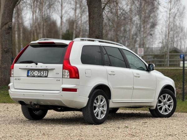 Белый Вольво ХС90 2013 в Рига, объемом двигателя 2.40 л и пробегом 295 тыс. км за 11600 €, фото 5 на AUTOMOTO.COM.LV