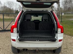 Balts Volvo XC90 2013 Rīga, ar dzinēja tilpumu 2.40 L un nobraukumu 295 tūkst. km par 11600 €, foto 7 vietnē AUTOMOTO.COM.LV