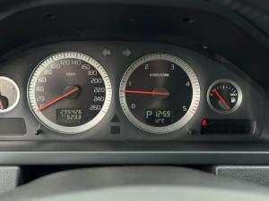 Balts Volvo XC90 2013 Rīga, ar dzinēja tilpumu 2.40 L un nobraukumu 295 tūkst. km par 11600 €, foto 17 vietnē AUTOMOTO.COM.LV
