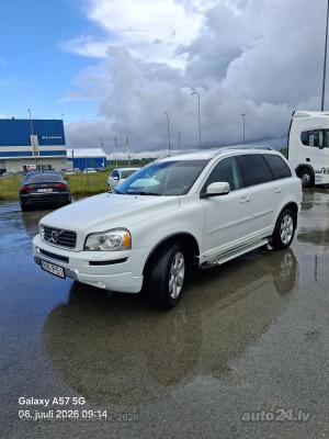Balts Volvo XC90 2013 Tallina, ar dzinēja tilpumu 2.40 L un nobraukumu 246 tūkst. km par 13500 €, foto  vietnē AUTOMOTO.COM.LV
