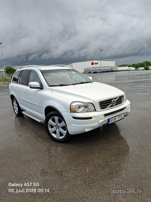 Balts Volvo XC90 2013 Tallina, ar dzinēja tilpumu 2.40 L un nobraukumu 246 tūkst. km par 13500 €, foto 2 vietnē AUTOMOTO.COM.LV
