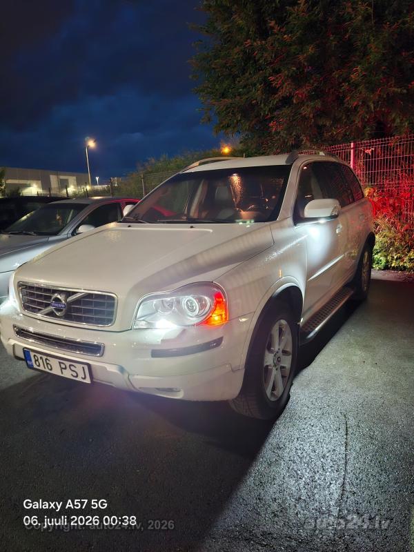 Balts Volvo XC90 2013 Tallina, ar dzinēja tilpumu 2.40 L un nobraukumu 246 tūkst. km par 13500 €, foto 3 vietnē AUTOMOTO.COM.LV