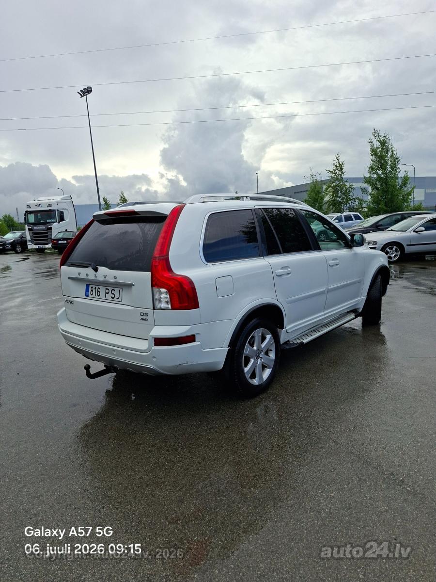 Balts Volvo XC90 2013 Tallina, ar dzinēja tilpumu 2.40 L un nobraukumu 246 tūkst. km par 13500 €, foto 13 vietnē AUTOMOTO.COM.LV