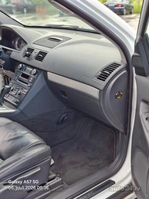 Balts Volvo XC90 2013 Tallina, ar dzinēja tilpumu 2.40 L un nobraukumu 246 tūkst. km par 13500 €, foto 18 vietnē AUTOMOTO.COM.LV
