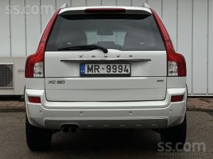 White Volvo XC90 2013 in Riga, with an engine capacity of 2.40 L and mileage of 292 thousand km for 9200 €, photo 27 on AUTOMOTO.COM.LV