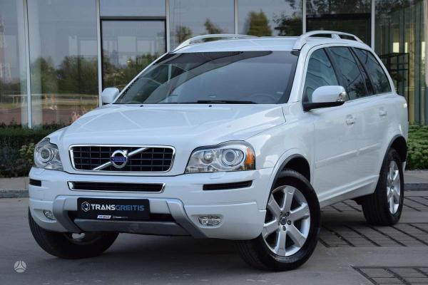 White Volvo XC90 2013 in Vilnius, with an engine capacity of 2.40 L and mileage of 252 thousand km for 11950 €, photo 2 on AUTOMOTO.COM.LV