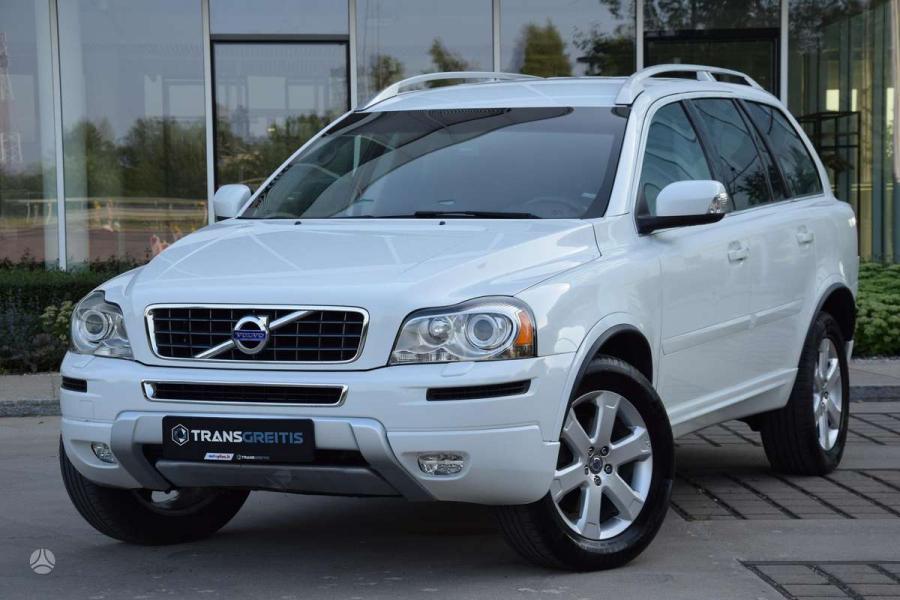 White Volvo XC90 2013 in Vilnius, with an engine capacity of 2.40 L and mileage of 252 thousand km for 11950 €, photo 3 on AUTOMOTO.COM.LV