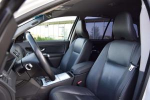White Volvo XC90 2013 in Vilnius, with an engine capacity of 2.40 L and mileage of 252 thousand km for 11950 €, photo 18 on AUTOMOTO.COM.LV