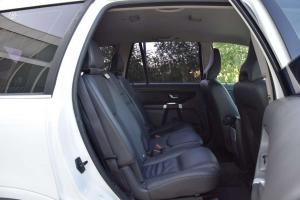 White Volvo XC90 2013 in Vilnius, with an engine capacity of 2.40 L and mileage of 252 thousand km for 11950 €, photo 27 on AUTOMOTO.COM.LV