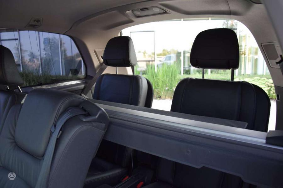 White Volvo XC90 2013 in Vilnius, with an engine capacity of 2.40 L and mileage of 252 thousand km for 11950 €, photo 29 on AUTOMOTO.COM.LV