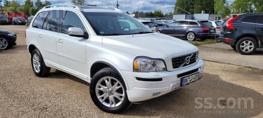 Balts Volvo XC90 2014 Rīga, ar dzinēja tilpumu 2.40 L un nobraukumu 0 tūkst. km par 5990 €, foto 3 vietnē AUTOMOTO.COM.LV