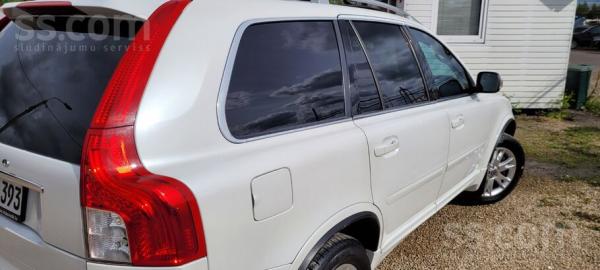 Balts Volvo XC90 2014 Rīga, ar dzinēja tilpumu 2.40 L un nobraukumu 0 tūkst. km par 5990 €, foto 4 vietnē AUTOMOTO.COM.LV