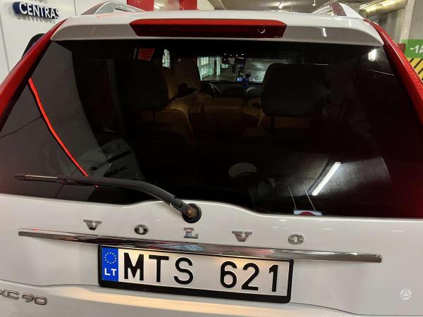 White Volvo XC90 2014 in Vilnius, with an engine capacity of 3.19 L and mileage of 228 thousand km for 13200 €, photo 7 on AUTOMOTO.COM.LV