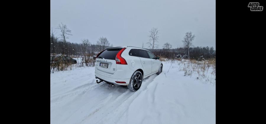 White Volvo XC90 2015 in Vilnius, with an engine capacity of 2.40 L and mileage of 451 thousand km for 13999 €, photo 3 on AUTOMOTO.COM.LV