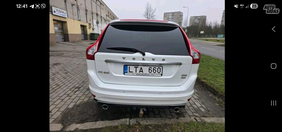 White Volvo XC90 2015 in Vilnius, with an engine capacity of 2.40 L and mileage of 451 thousand km for 13999 €, photo 16 on AUTOMOTO.COM.LV