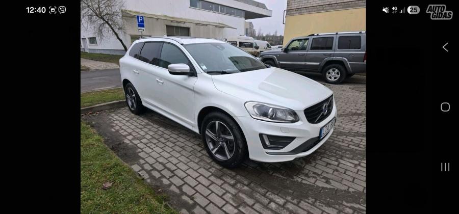 White Volvo XC90 2015 in Vilnius, with an engine capacity of 2.40 L and mileage of 451 thousand km for 13999 €, photo 20 on AUTOMOTO.COM.LV