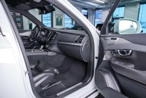 Balts Volvo XC90 2015 Kauņa, ar dzinēja tilpumu 1.97 L un nobraukumu 289 tūkst. km par 19950 €, foto 33 vietnē AUTOMOTO.COM.LV