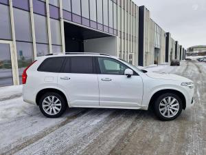 White Volvo XC90 2015 in Vilnius, with an engine capacity of 1.97 L and mileage of 233 thousand km for 20900 €, photo 7 on AUTOMOTO.COM.LV