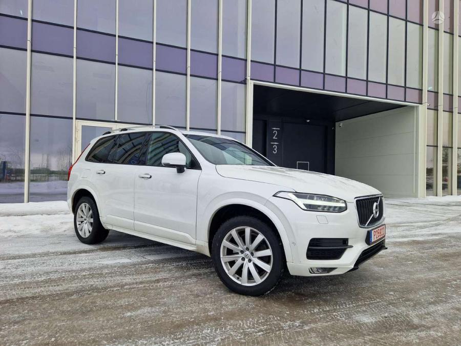 White Volvo XC90 2015 in Vilnius, with an engine capacity of 1.97 L and mileage of 233 thousand km for 20900 €, photo 8 on AUTOMOTO.COM.LV