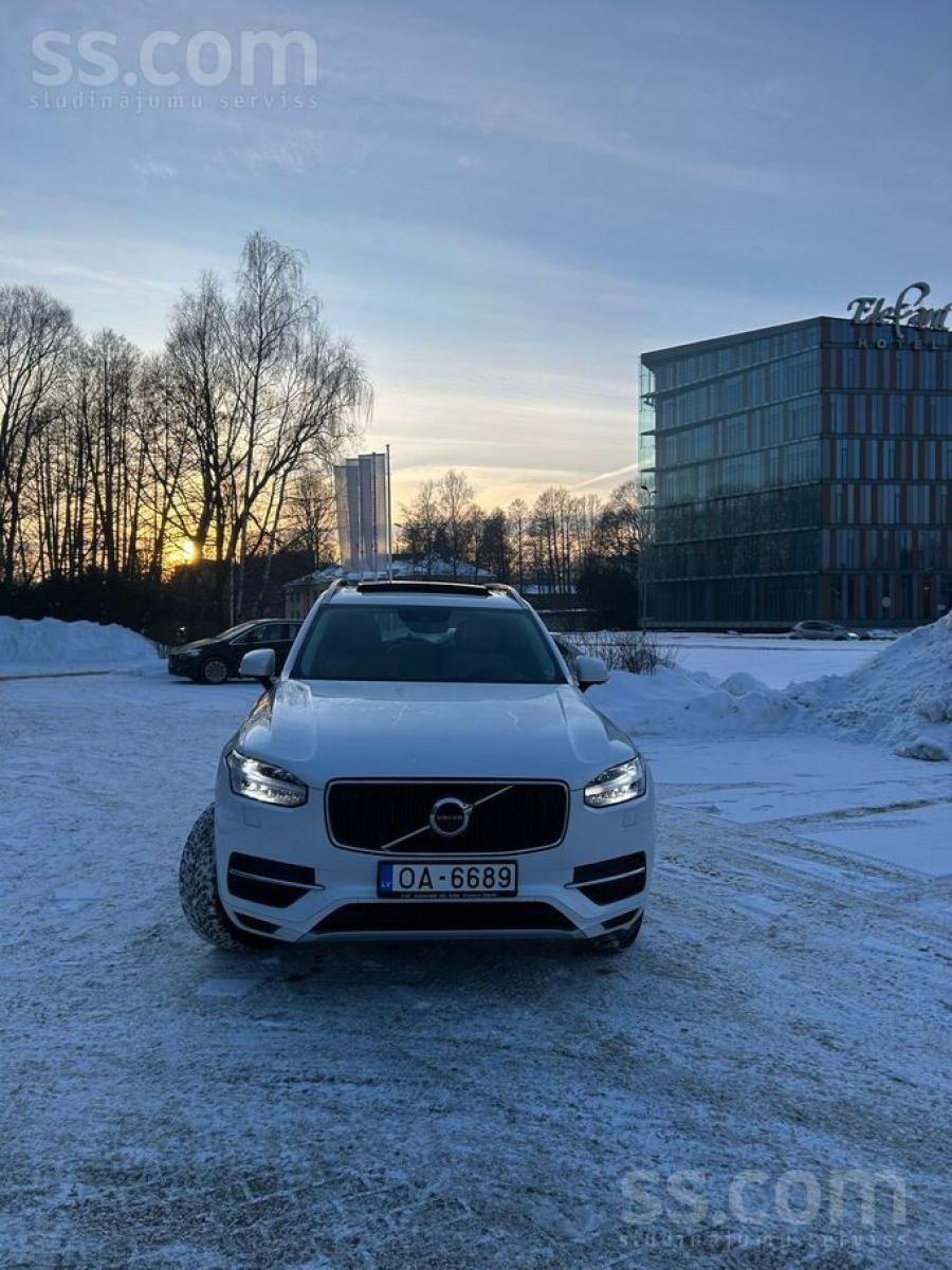 Balts Volvo XC90 2015 Rīga, ar dzinēja tilpumu 2.00 L un nobraukumu 261 tūkst. km par 22000 €, foto 1 vietnē AUTOMOTO.COM.LV