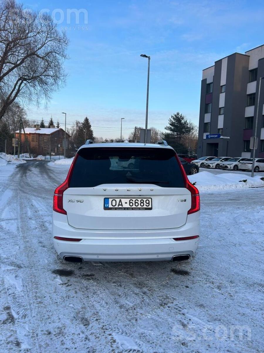 Balts Volvo XC90 2015 Rīga, ar dzinēja tilpumu 2.00 L un nobraukumu 261 tūkst. km par 22000 €, foto 4 vietnē AUTOMOTO.COM.LV