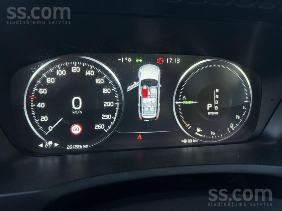 Balts Volvo XC90 2015 Rīga, ar dzinēja tilpumu 2.00 L un nobraukumu 261 tūkst. km par 22000 €, foto 7 vietnē AUTOMOTO.COM.LV
