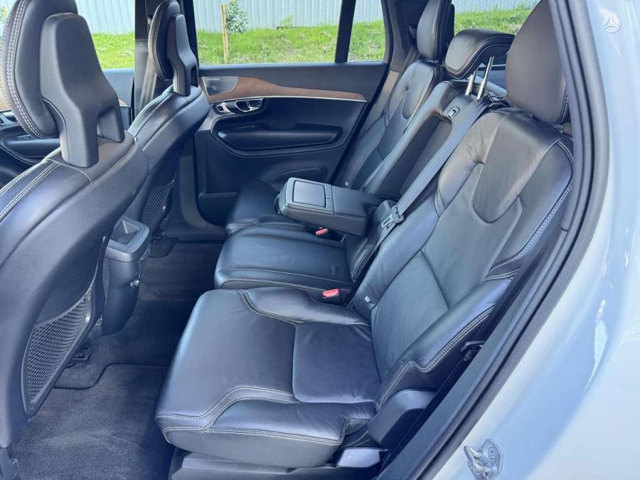 Balts Volvo XC90 2015 Prienai, ar dzinēja tilpumu 1.97 L un nobraukumu 260 tūkst. km par 18600 €, foto 13 vietnē AUTOMOTO.COM.LV