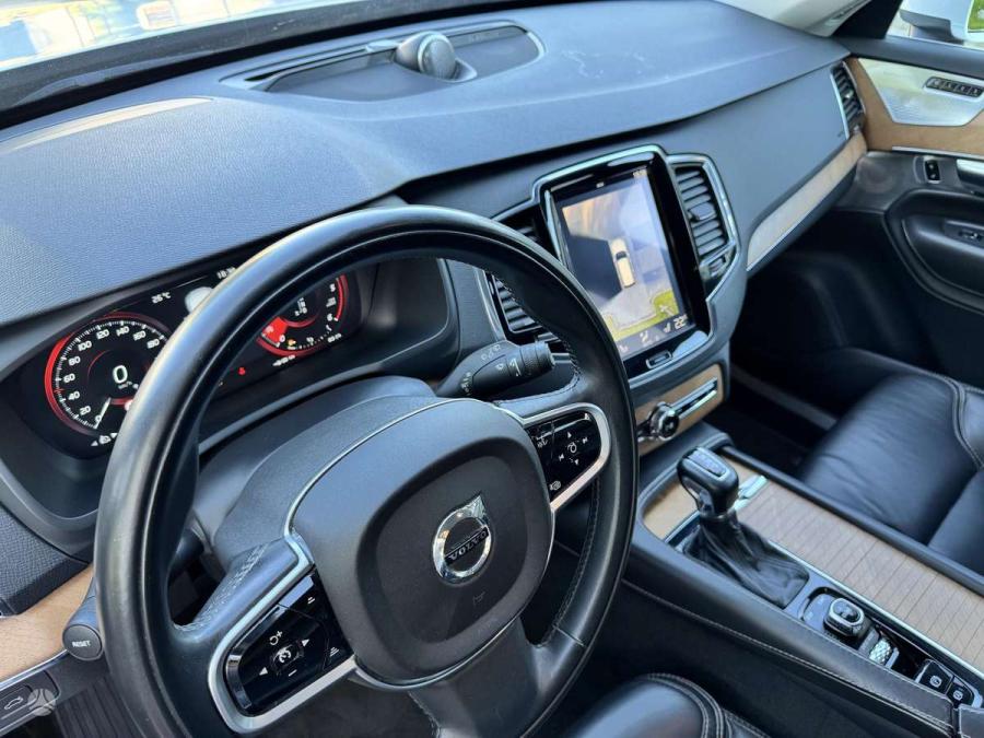 Balts Volvo XC90 2015 Prienai, ar dzinēja tilpumu 1.97 L un nobraukumu 260 tūkst. km par 18600 €, foto 14 vietnē AUTOMOTO.COM.LV