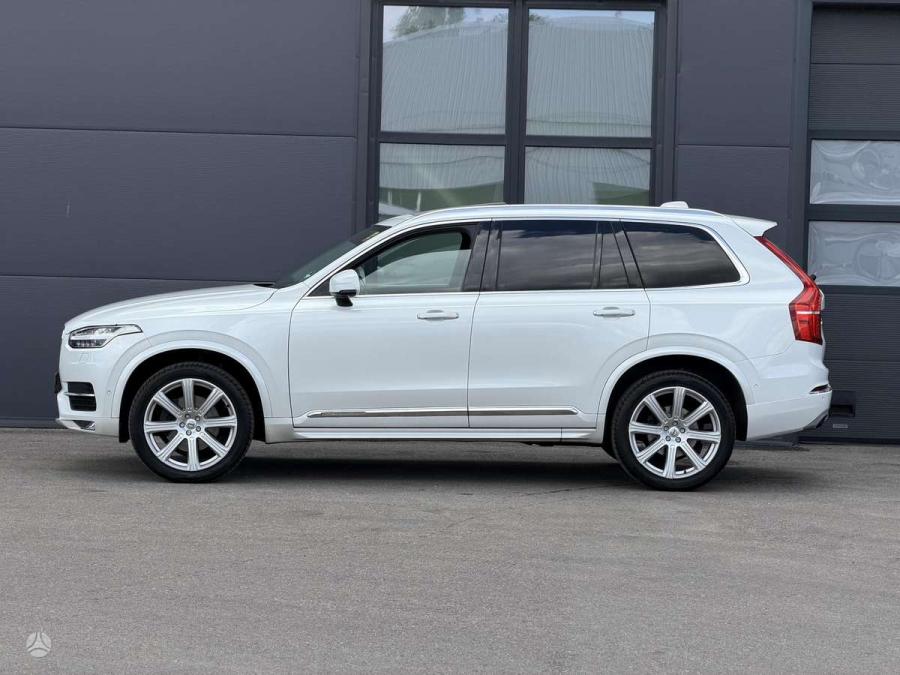 White Volvo XC90 2015 in Jonava, with an engine capacity of 1.97 L and mileage of 280 thousand km for 19999 €, photo 5 on AUTOMOTO.COM.LV