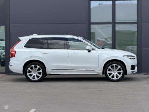 White Volvo XC90 2015 in Jonava, with an engine capacity of 1.97 L and mileage of 280 thousand km for 19999 €, photo 10 on AUTOMOTO.COM.LV