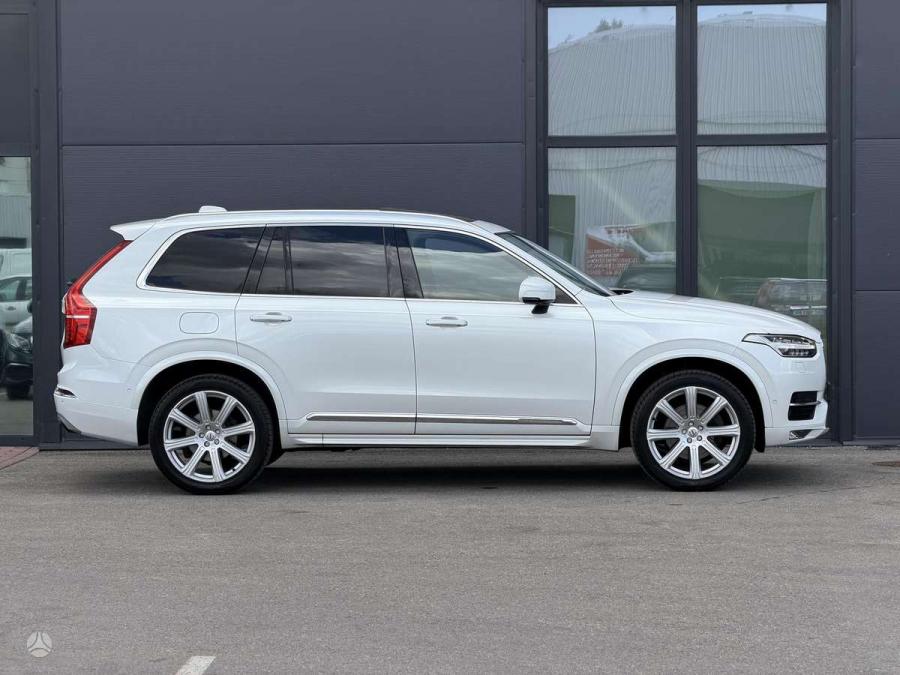 White Volvo XC90 2015 in Jonava, with an engine capacity of 1.97 L and mileage of 280 thousand km for 19999 €, photo 10 on AUTOMOTO.COM.LV