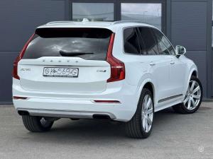 White Volvo XC90 2015 in Jonava, with an engine capacity of 1.97 L and mileage of 280 thousand km for 19999 €, photo 12 on AUTOMOTO.COM.LV