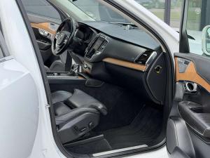 White Volvo XC90 2015 in Jonava, with an engine capacity of 1.97 L and mileage of 280 thousand km for 19999 €, photo 18 on AUTOMOTO.COM.LV