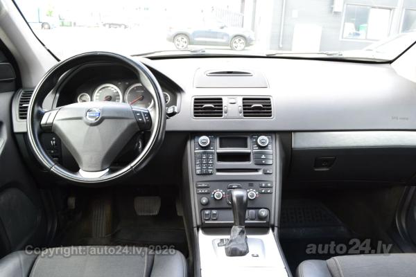 Balts Volvo XC90 2015 Tallina, ar dzinēja tilpumu 2.40 L un nobraukumu 227 tūkst. km par 14990 €, foto 10 vietnē AUTOMOTO.COM.LV
