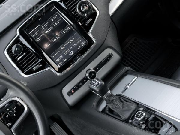Balts Volvo XC90 2015 Liepāja, ar dzinēja tilpumu 2.00 L un nobraukumu 253 tūkst. km par 18900 €, foto 9 vietnē AUTOMOTO.COM.LV