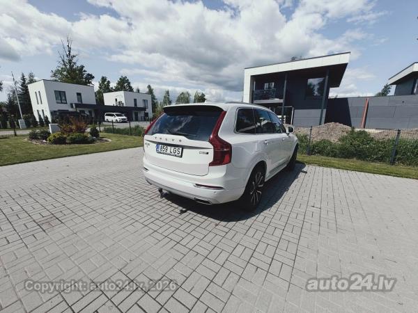 White Volvo XC90 2015 in Tartu, with an engine capacity of 2.00 L and mileage of 260 thousand km for 18900 €, photo 4 on AUTOMOTO.COM.LV